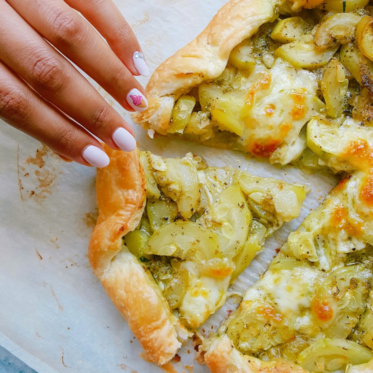 Tarte à la courgette et au pesto : la recette - Intentions